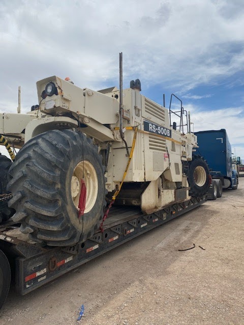 How to Load and Unload Heavy Equipment - Heavy Equipment Transport