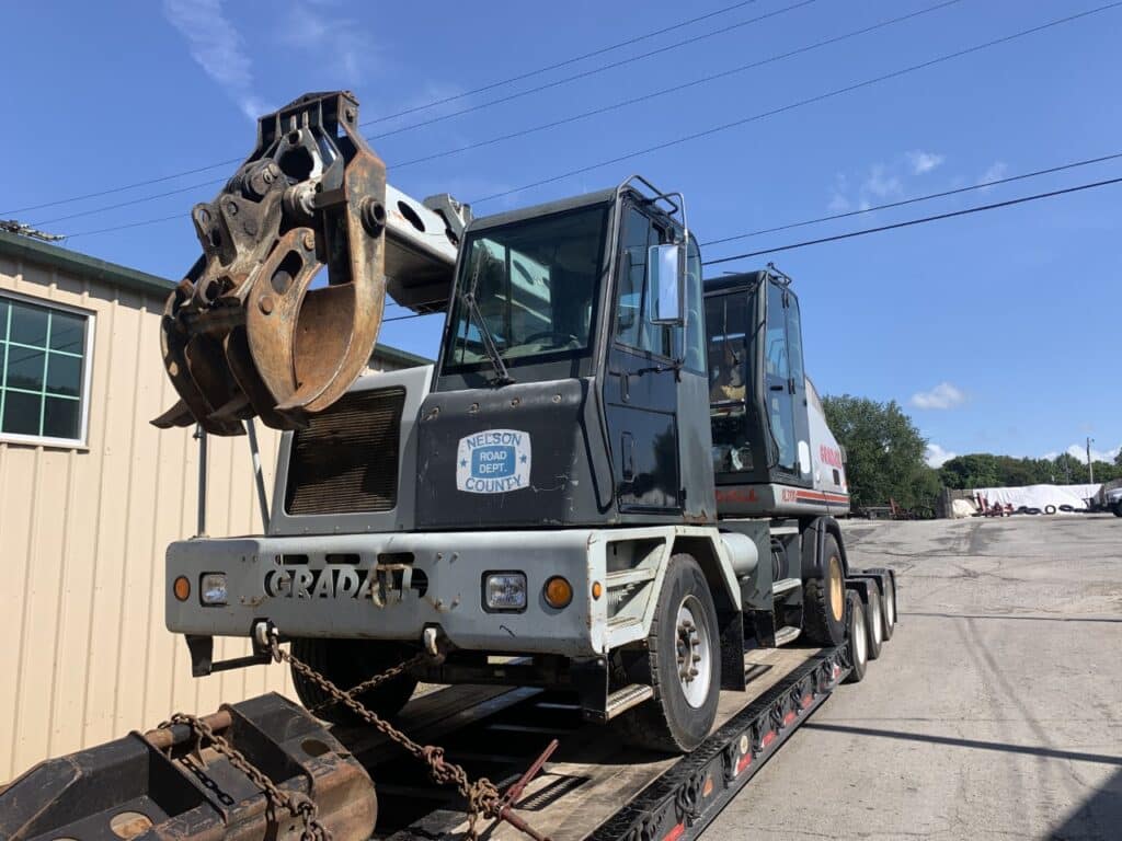 Heavy Equipment Towing for Non-Running Machinery